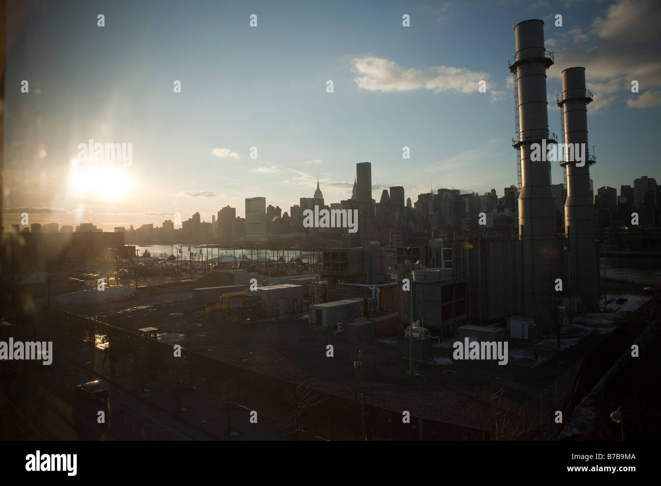 Morning light over manhattan hi-res stock photography and images - Alamy