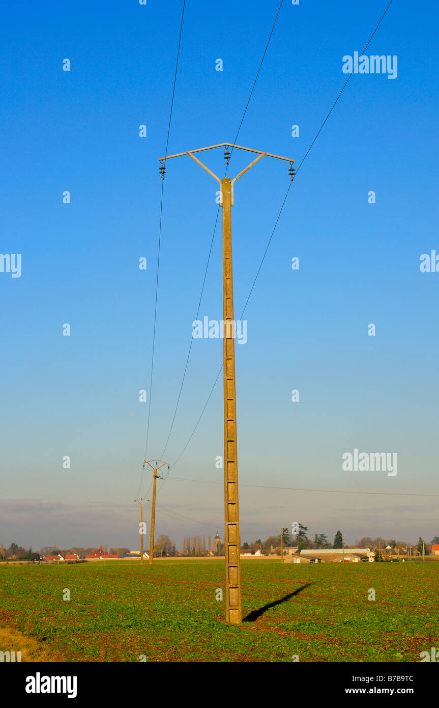Electricity pylons france hi-res stock photography and images - Alamy