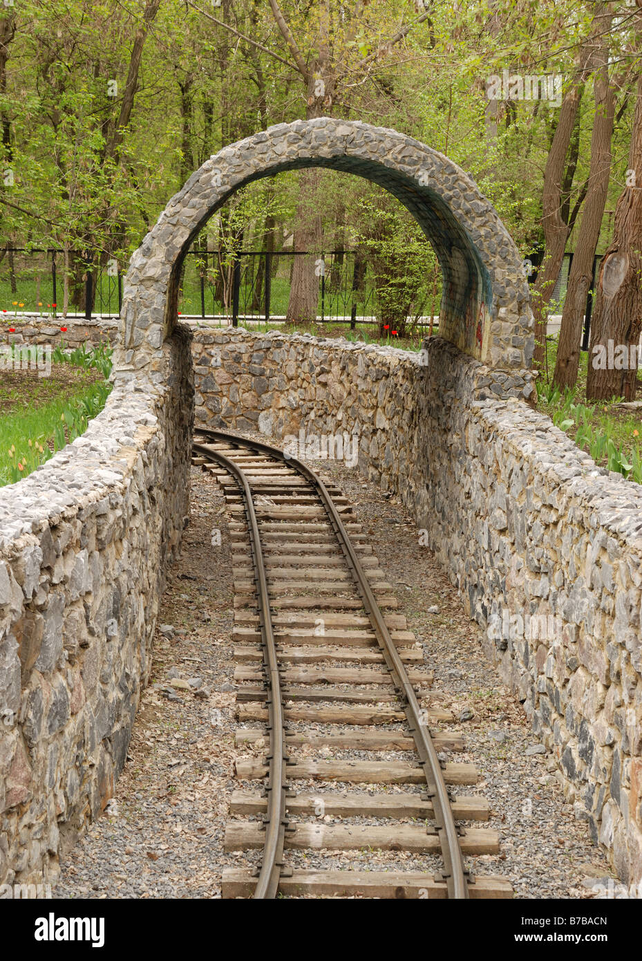 Toy train tracks tunnel hi-res stock photography and images - Alamy