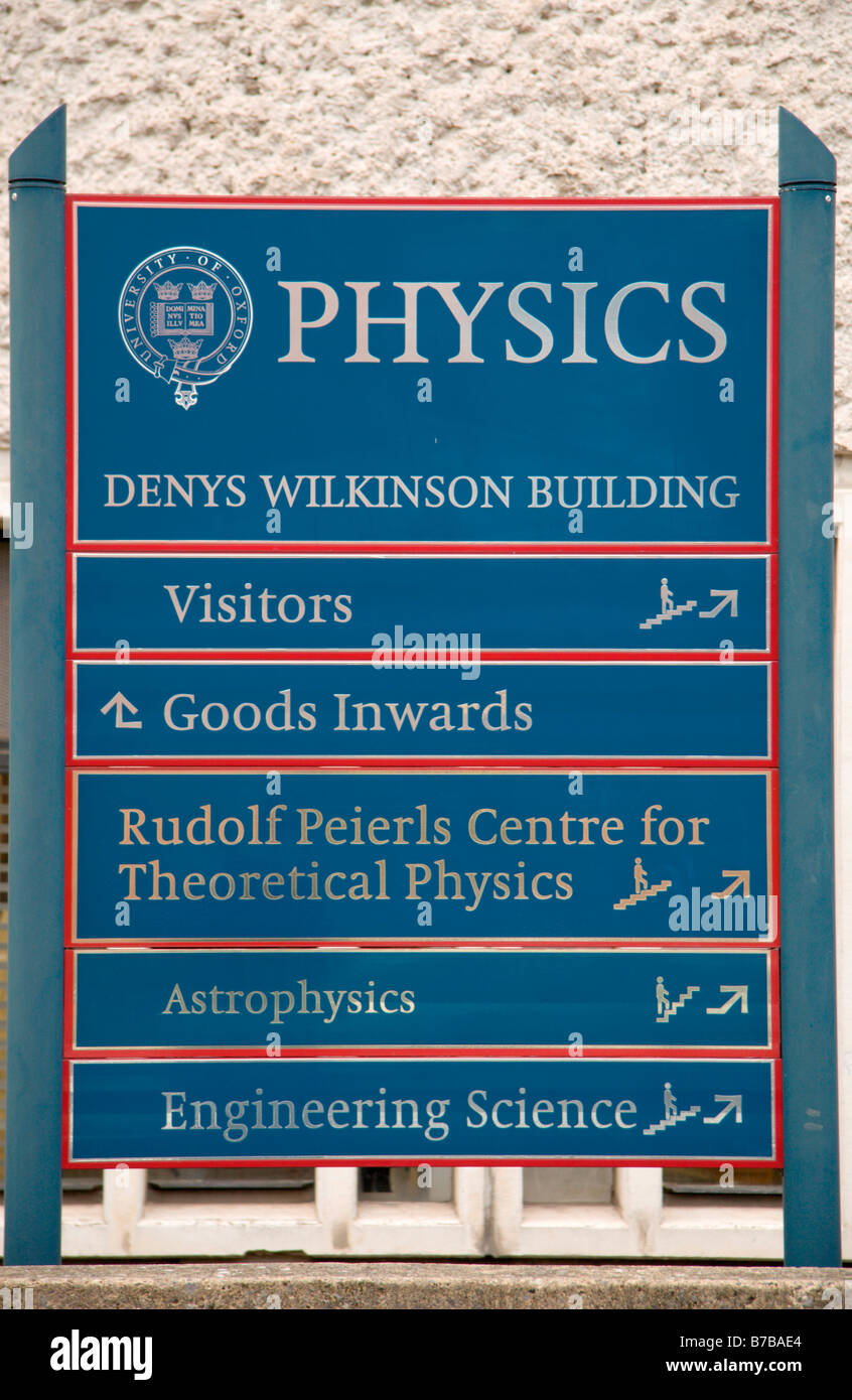 The physics building hi-res stock photography and images - Alamy