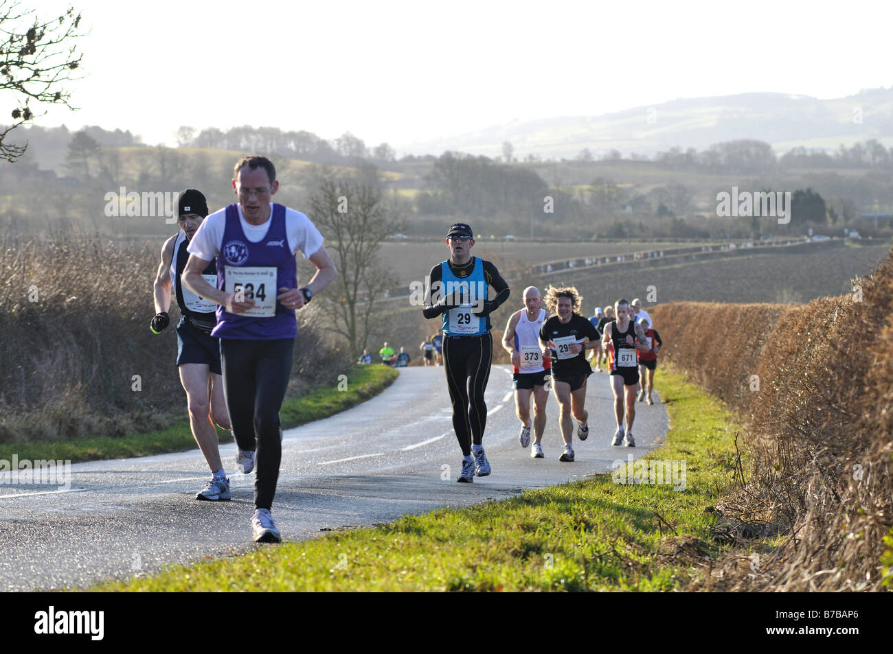 Runner running road race runners hi-res stock photography and images ...