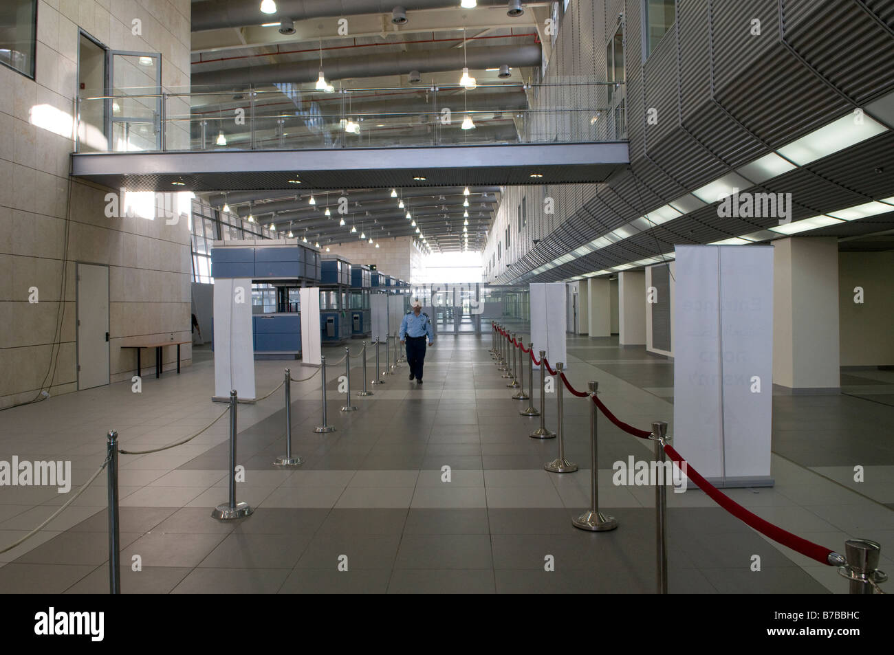 The Terminal Strip High Resolution Stock Photography and Images - Alamy