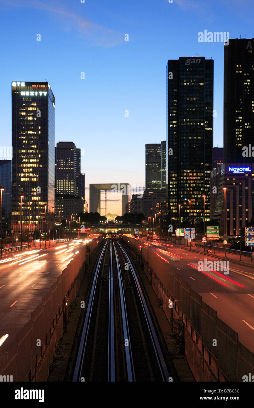 LA DEFENSE DISTRICT AT NIGHT PARIS Stock Photo - Alamy