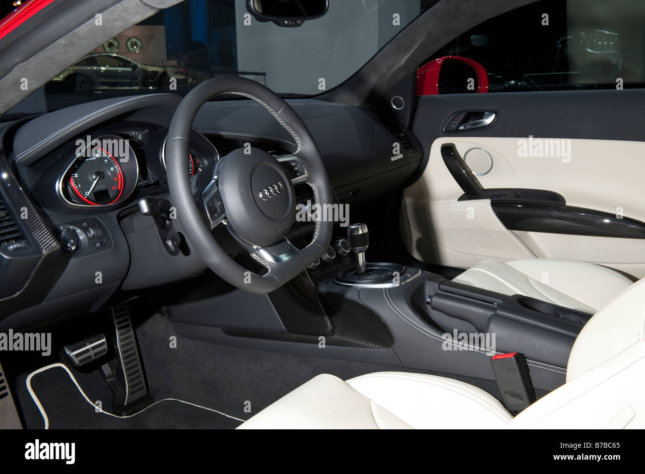 Audi R8 V10 Interior