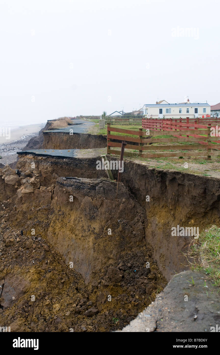 Coastal erosion on the east coast at Ulrome, East Yorks UK Stock Photo ...