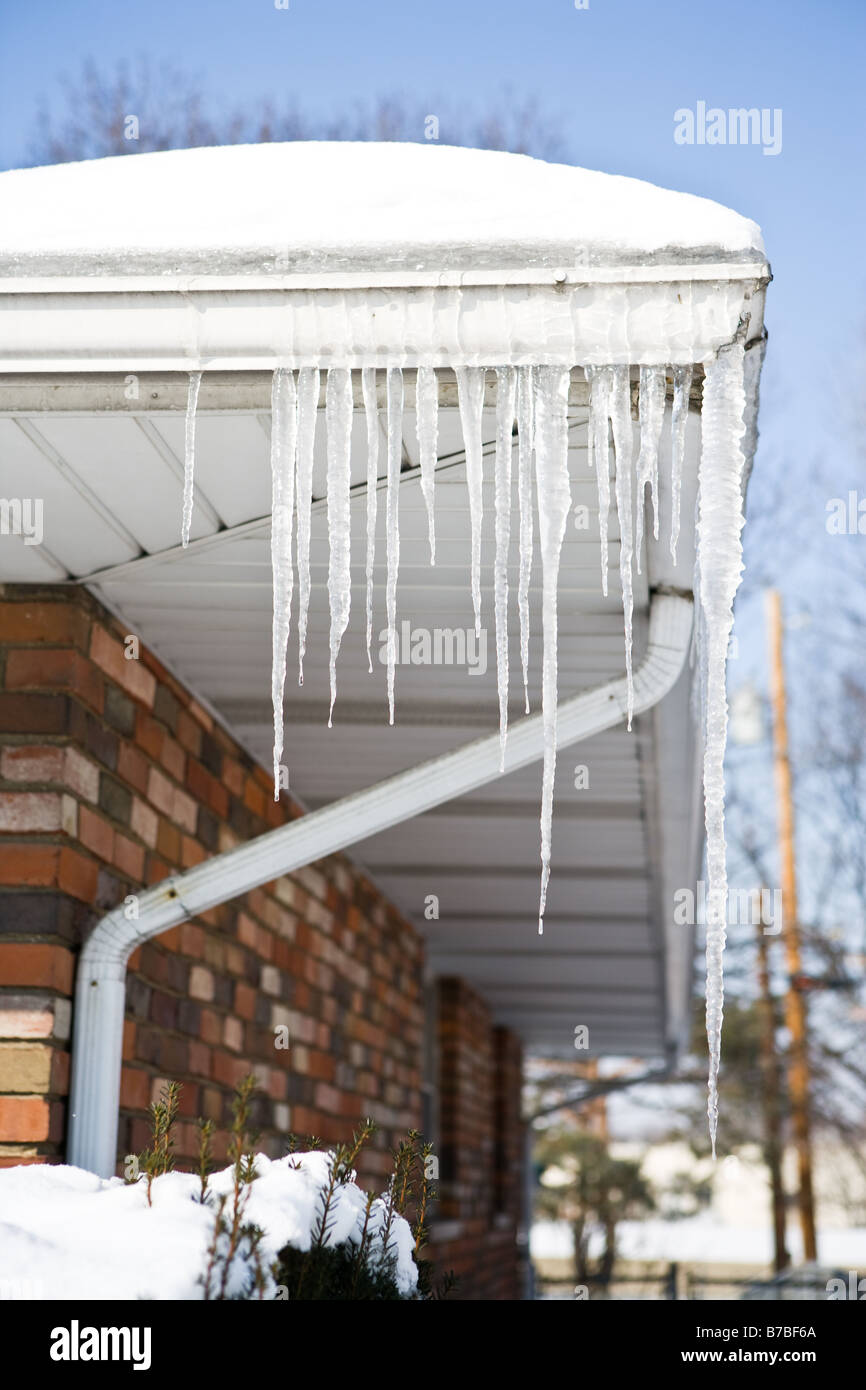 Freezing ice cold day hi-res stock photography and images - Alamy