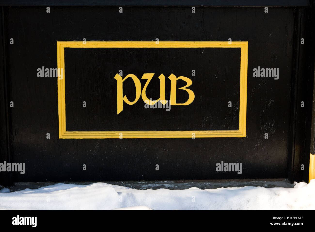 A "Pub" sign outside of a pub Stock Photo - Alamy