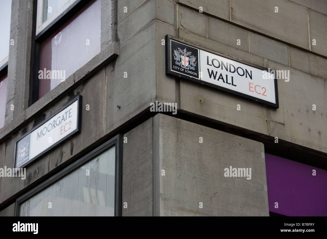 Moorgate sign hi-res stock photography and images - Alamy