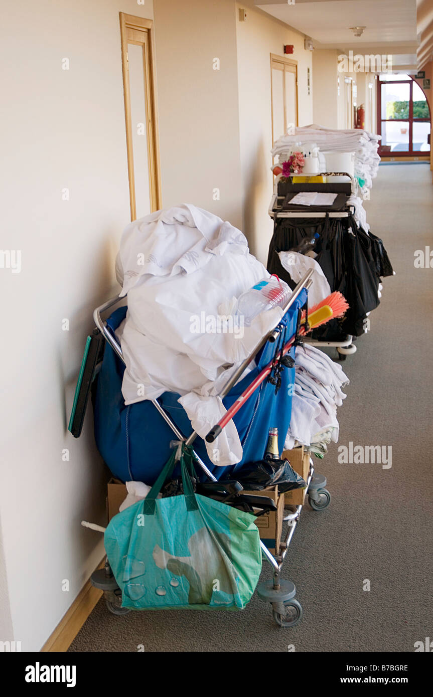 room service hotel maid room cleaning trolley Stock Photo - Alamy room service hotel maid room cleaning trolley Stock Photo - Alamy