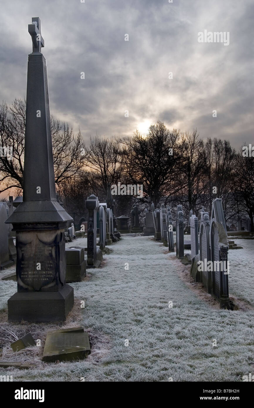 West yorkshire cemetery hi-res stock photography and images - Alamy