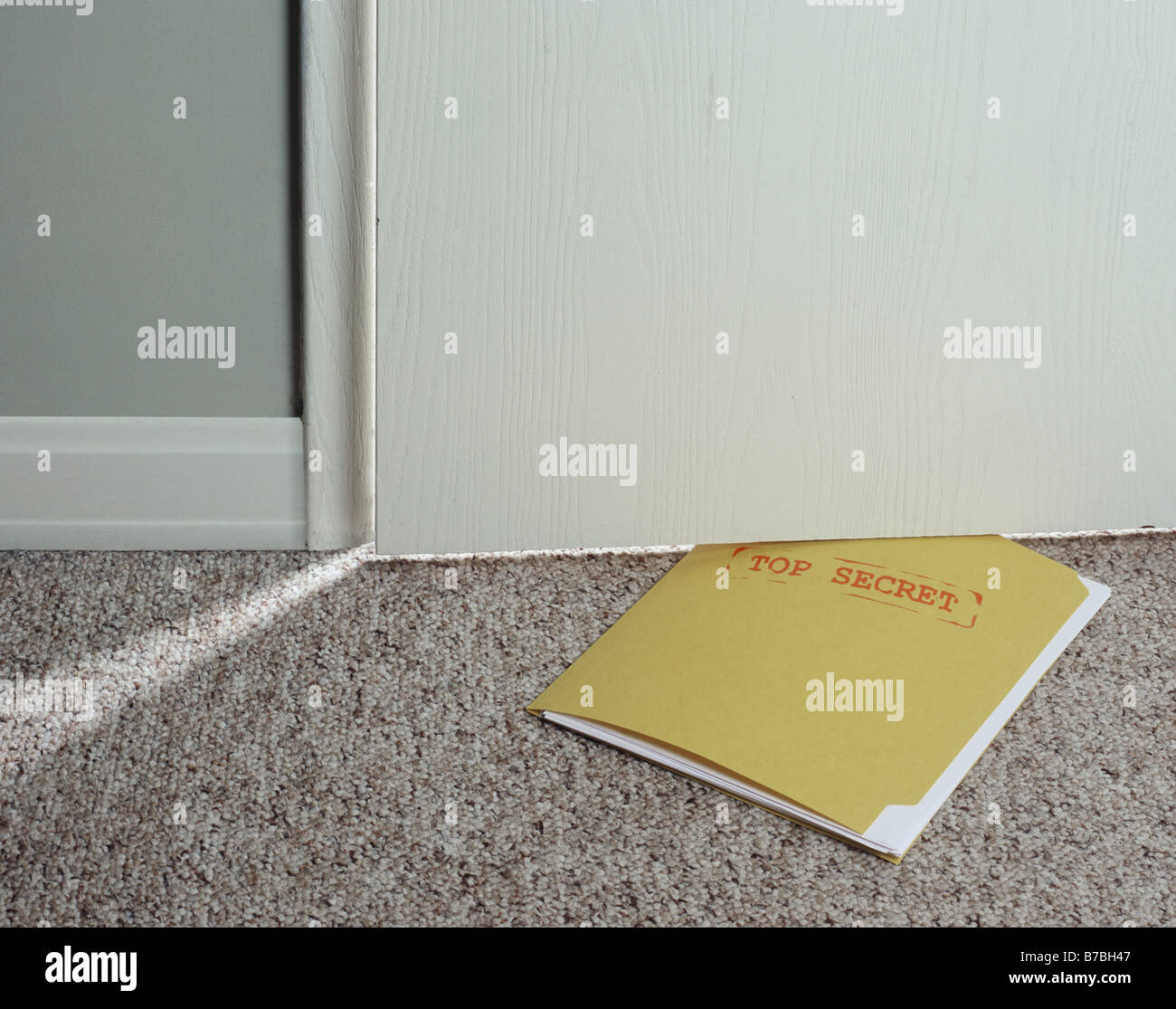 Top secret documents hi-res stock photography and images - Alamy