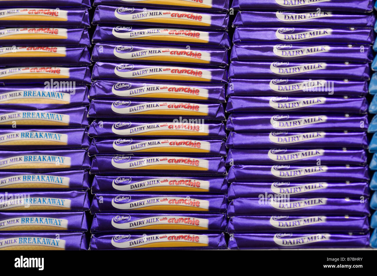 Cadburys chocolate bars hi-res stock photography and images - Alamy