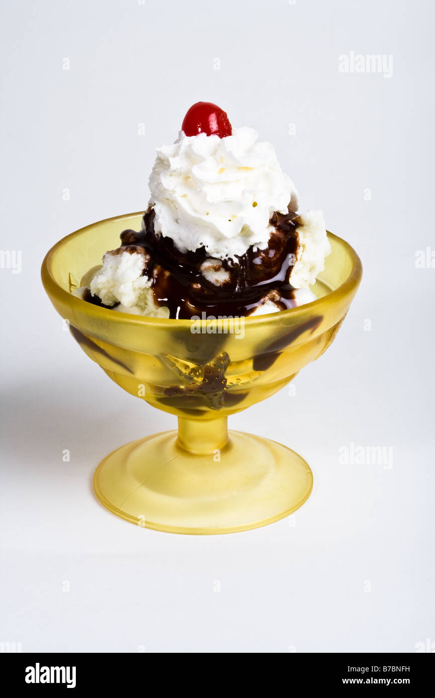 An ice cream sunday Stock Photo - Alamy