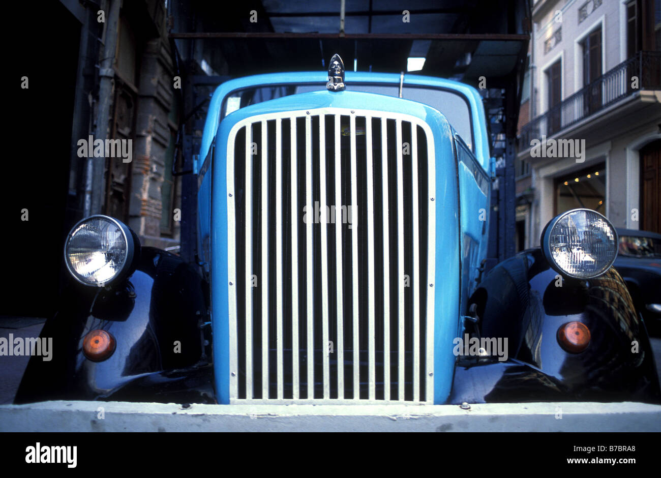 Vintage car montevideo uruguay hi-res stock photography and images - Alamy