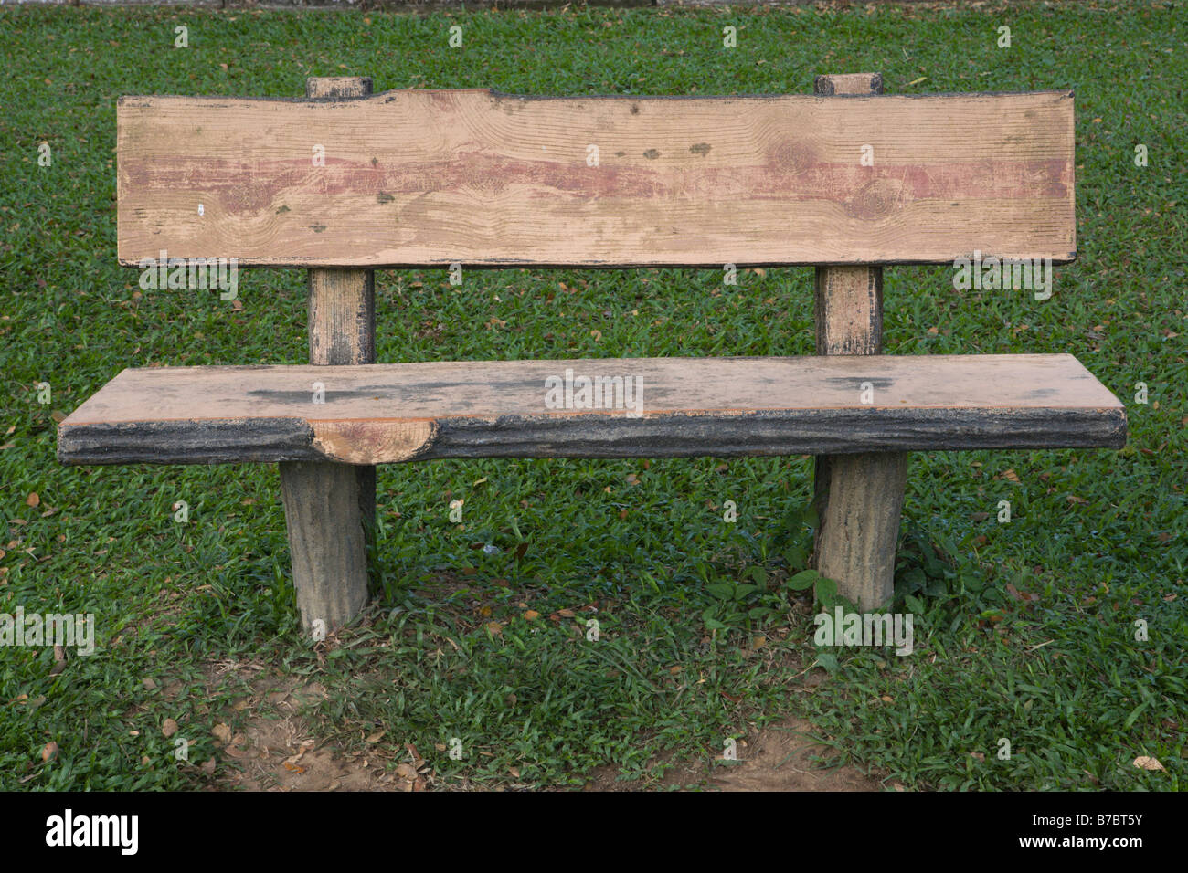 Bench at Lake Gardens, Taiping, Perak, Malaysia Stock Photo - Alamy