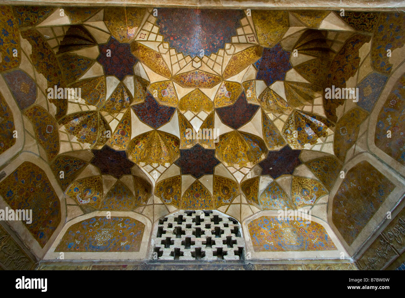 Muqarna hi-res stock photography and images - Alamy