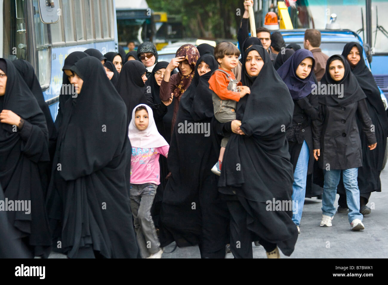 Islamic religious procession hi-res stock photography and images - Alamy