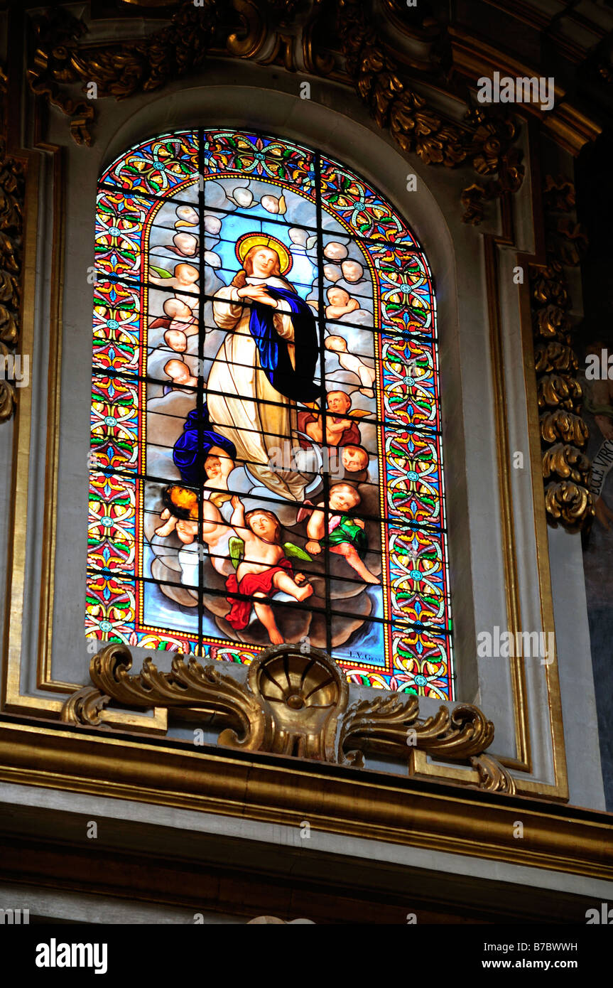 Queen mary stained glass hi-res stock photography and images - Alamy