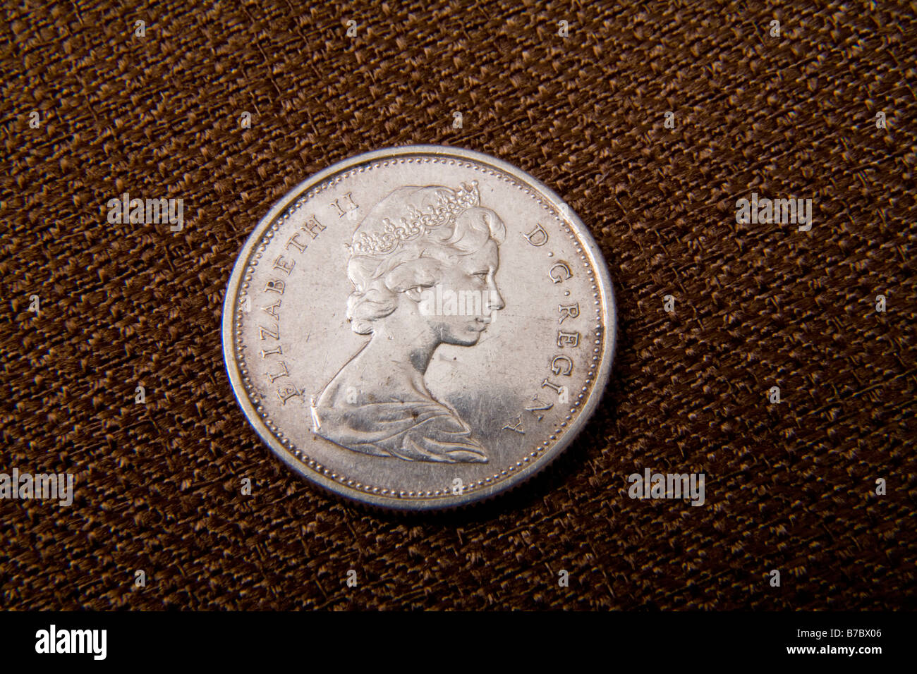 Canadian 25 cent coin hi-res stock photography and images - Alamy