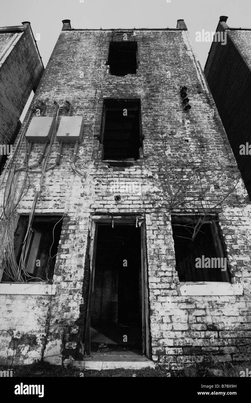 An old creepy and decrepit apartment/house Stock Photo - Alamy