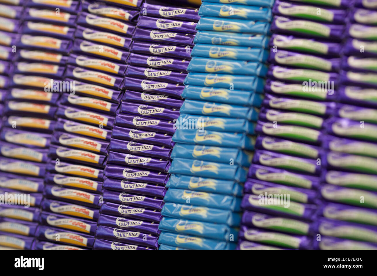 Stock pile of cadburys chocolate bars Stock Photo - Alamy