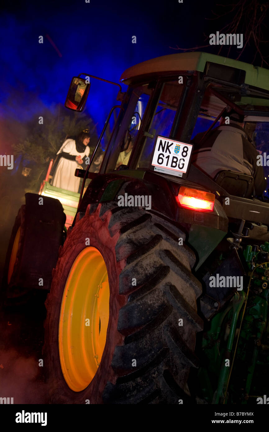 tractor at night Stock Photo - Alamy