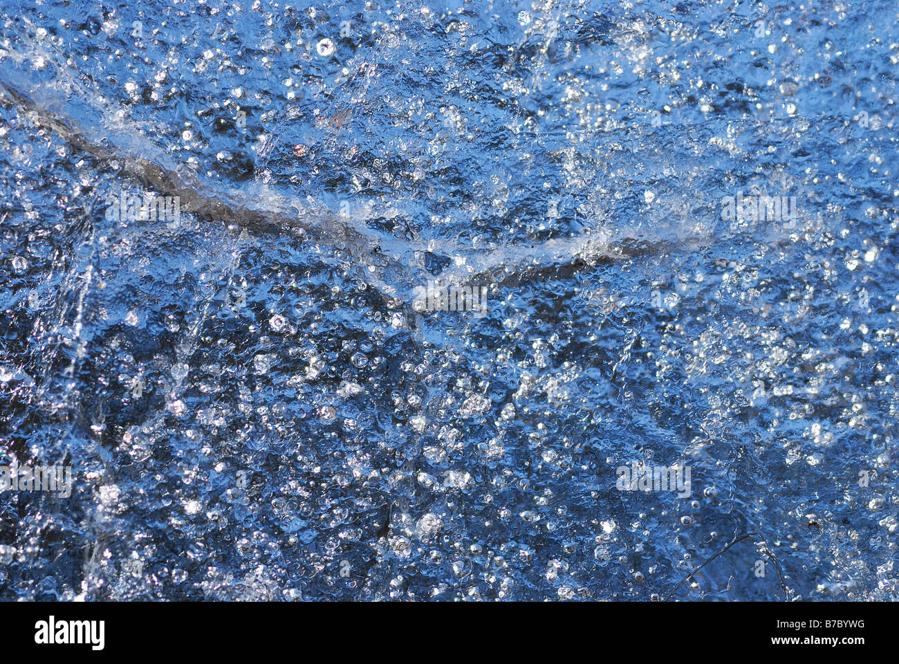 Detail of frozen water Stock Photo - Alamy