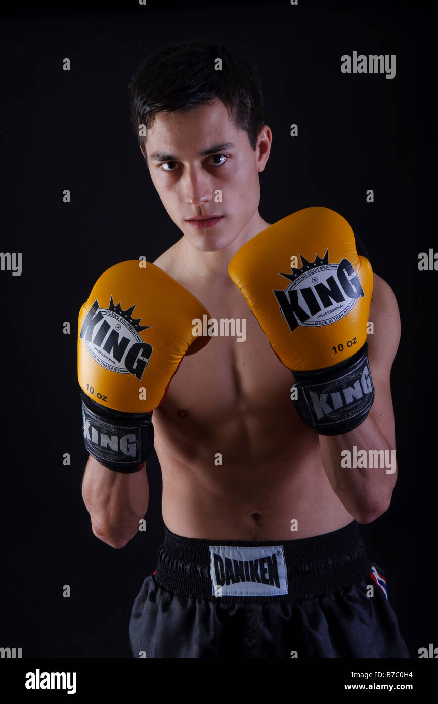Youth boxing matches hi-res stock photography and images - Alamy