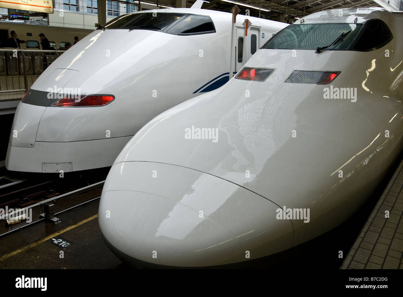 700 Series and 300 Series Bullet Trains stopped in Tokyo station Stock ...