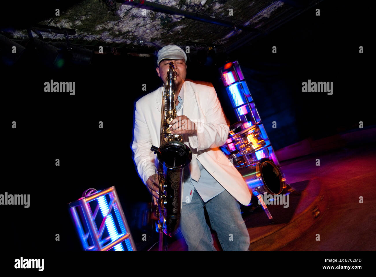 Night jazz club bar 20s hi-res stock photography and images - Alamy