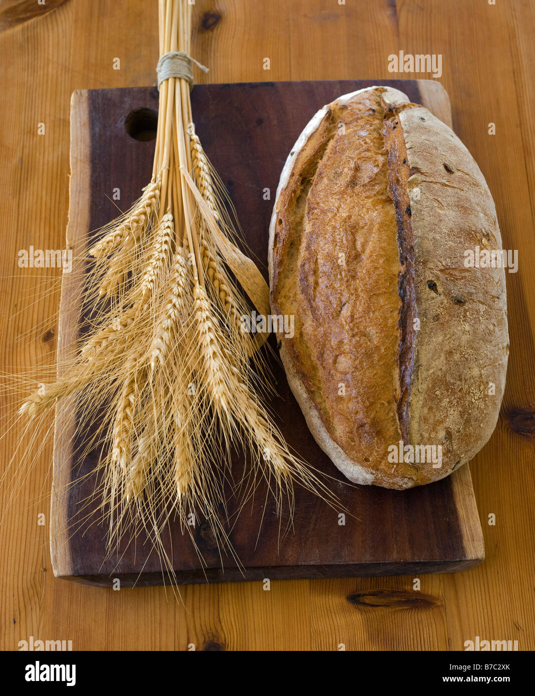 Bread bundle hi-res stock photography and images - Alamy