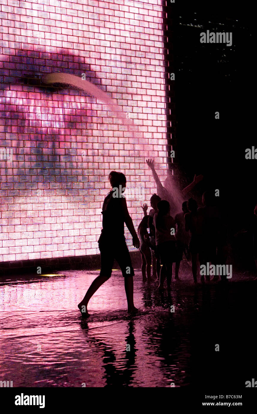 Millennium Park Fountain Face High Resolution Stock Photography and ...