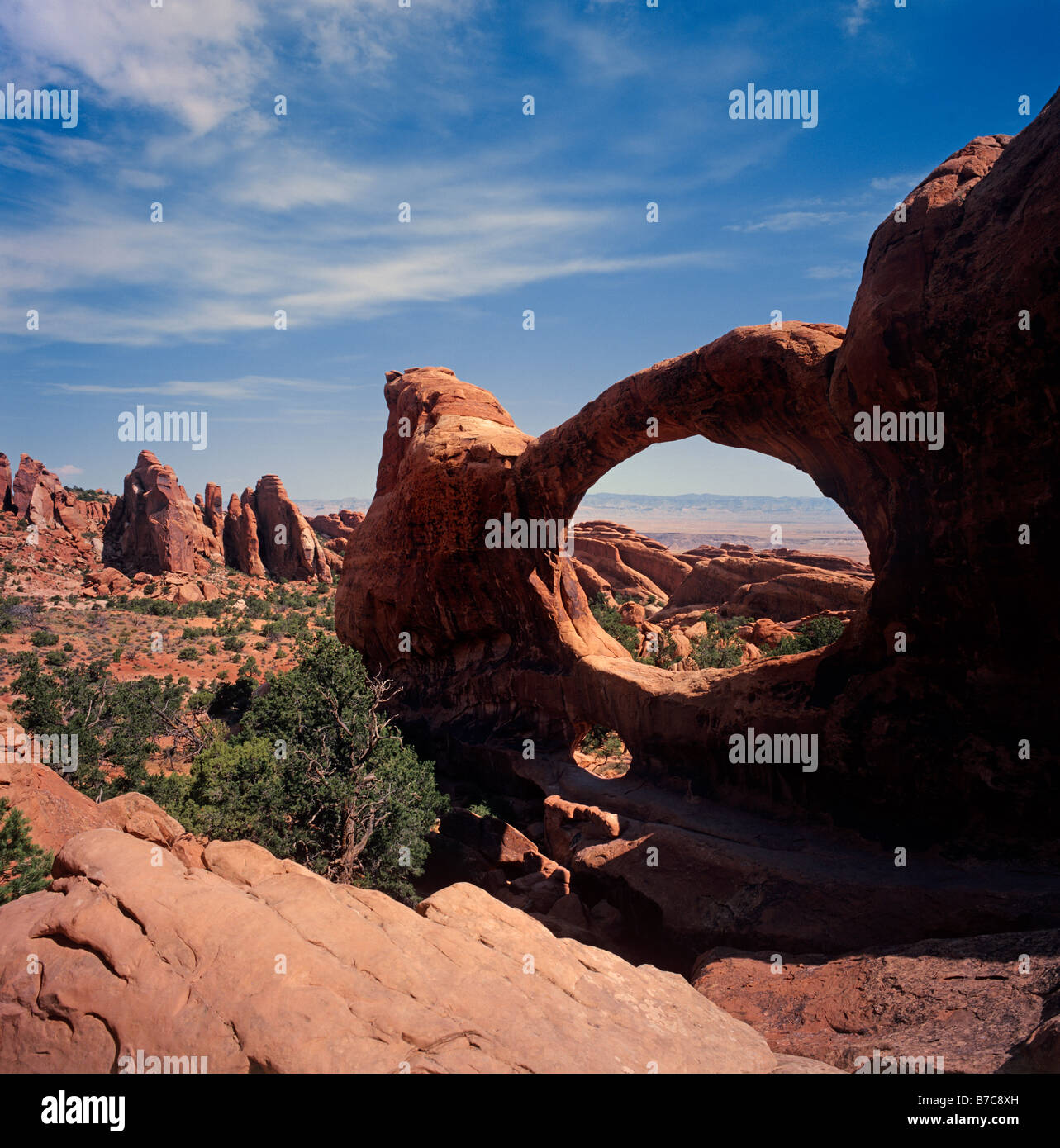 DOUBLE O ARCH in THE DEVILS GARDEN ARCHES NATIONAL PARK UTAH UTAH Stock ...