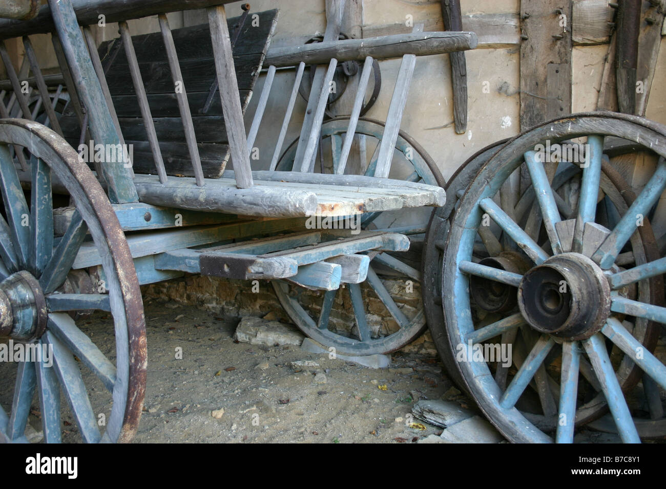 Old hay wagons hi-res stock photography and images - Alamy