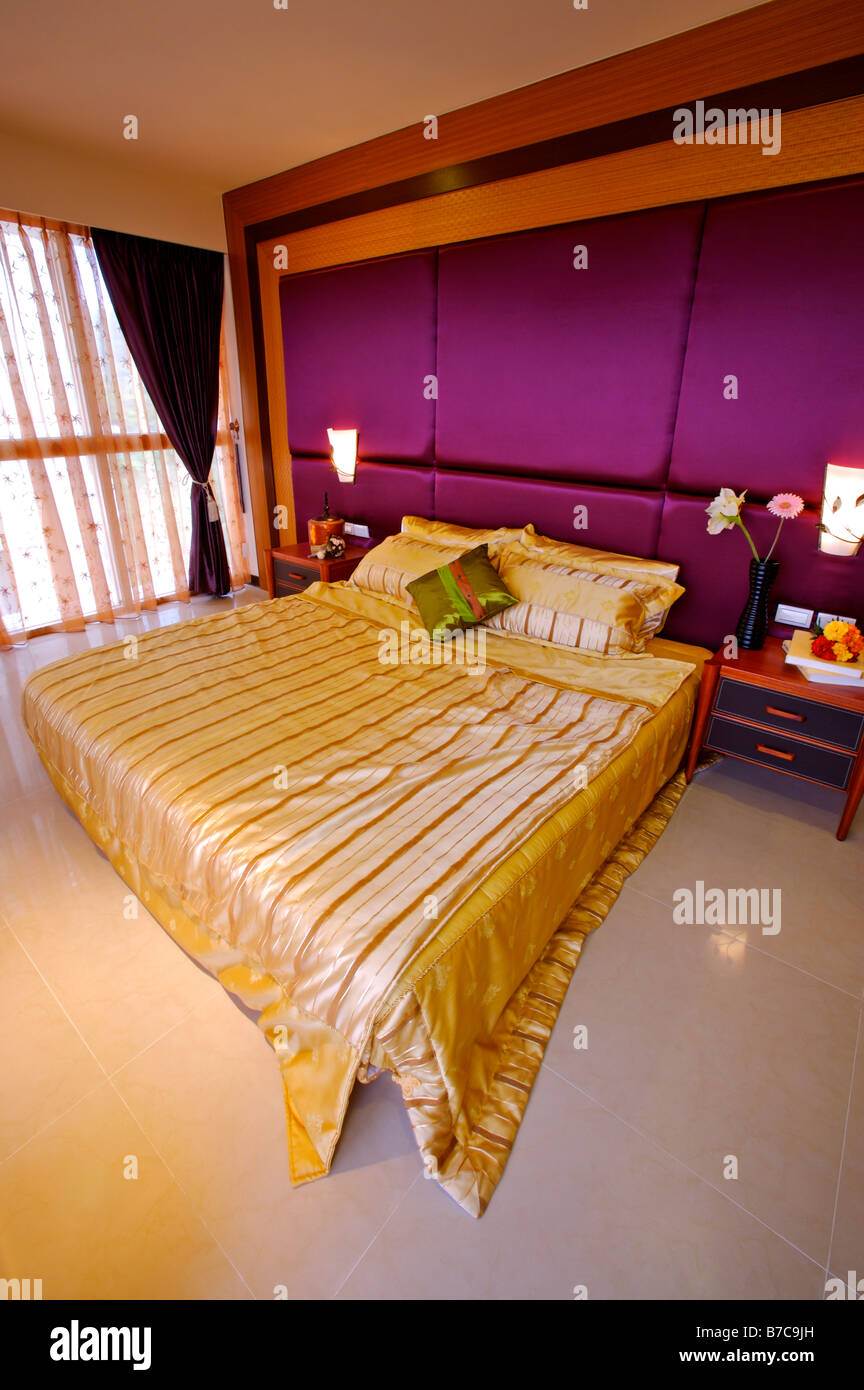 Besidebed hi-res stock photography and images - Alamy