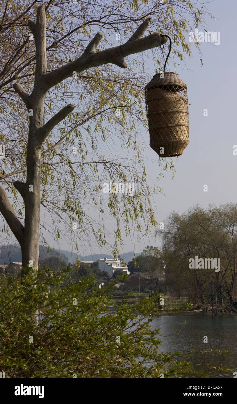 Ancient chinese roof edge hi-res stock photography and images - Alamy