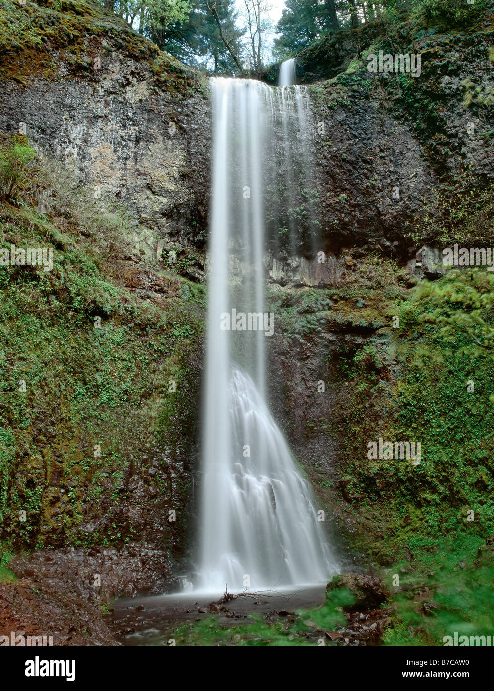 Double waterfall oregon hi-res stock photography and images - Alamy