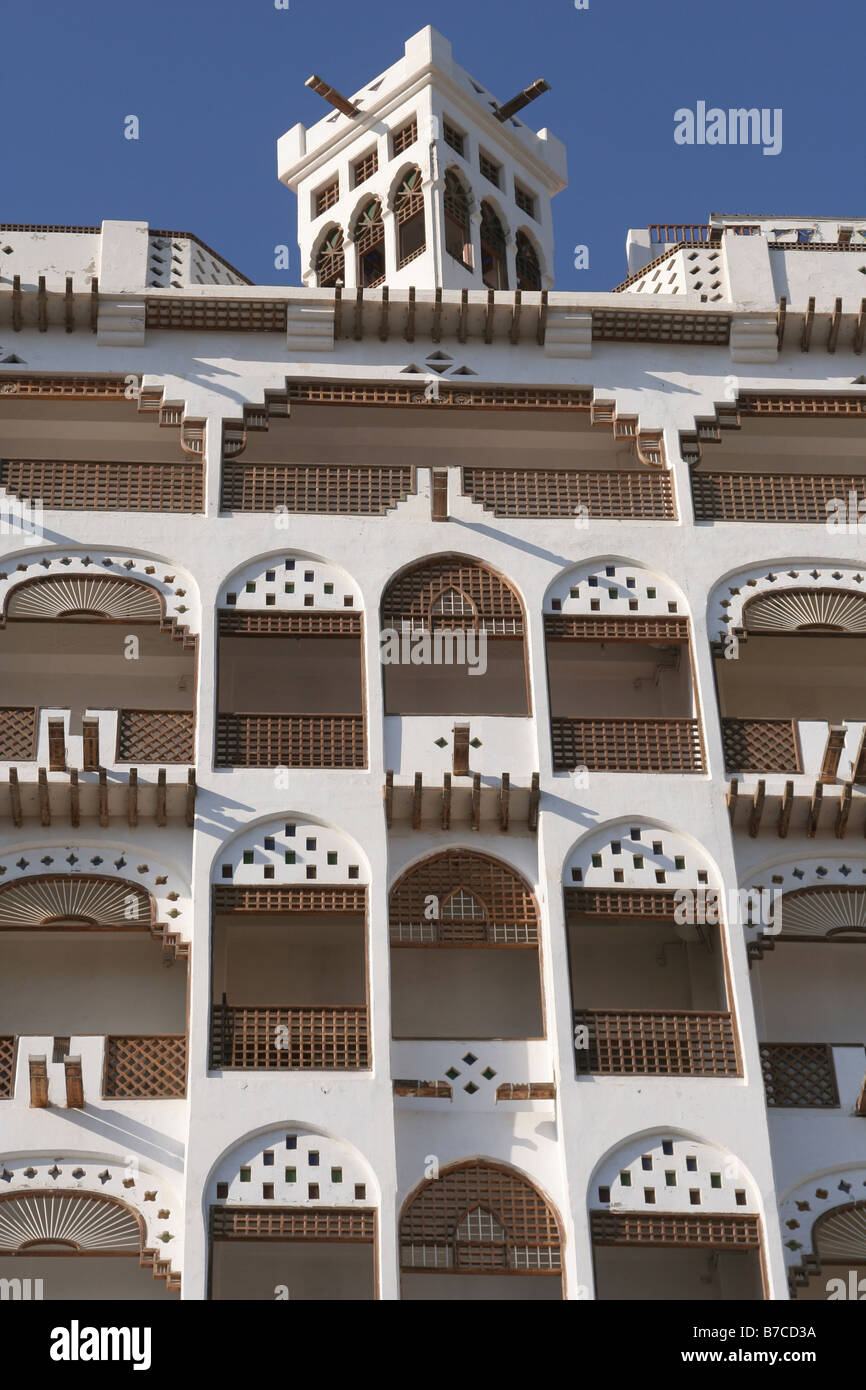 Kuwait architecture windows arabic hi-res stock photography and images ...