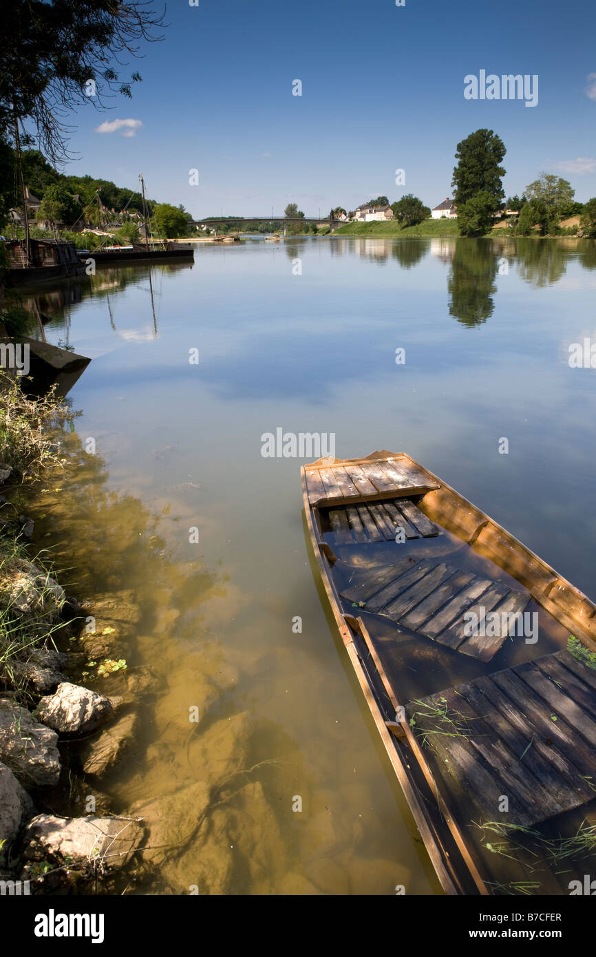 Loire river boat hi-res stock photography and images - Alamy