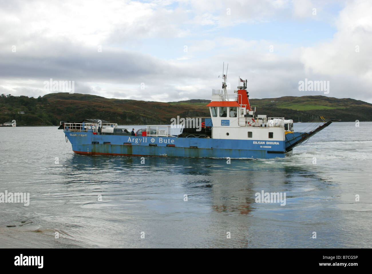Isle of islay ferry hi-res stock photography and images - Alamy