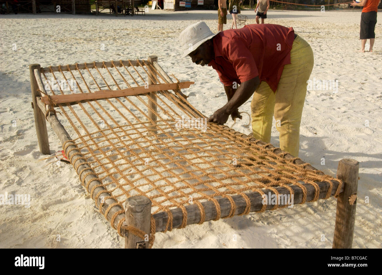 making traditional Giriama bed weaving Stock Photo - Alamy