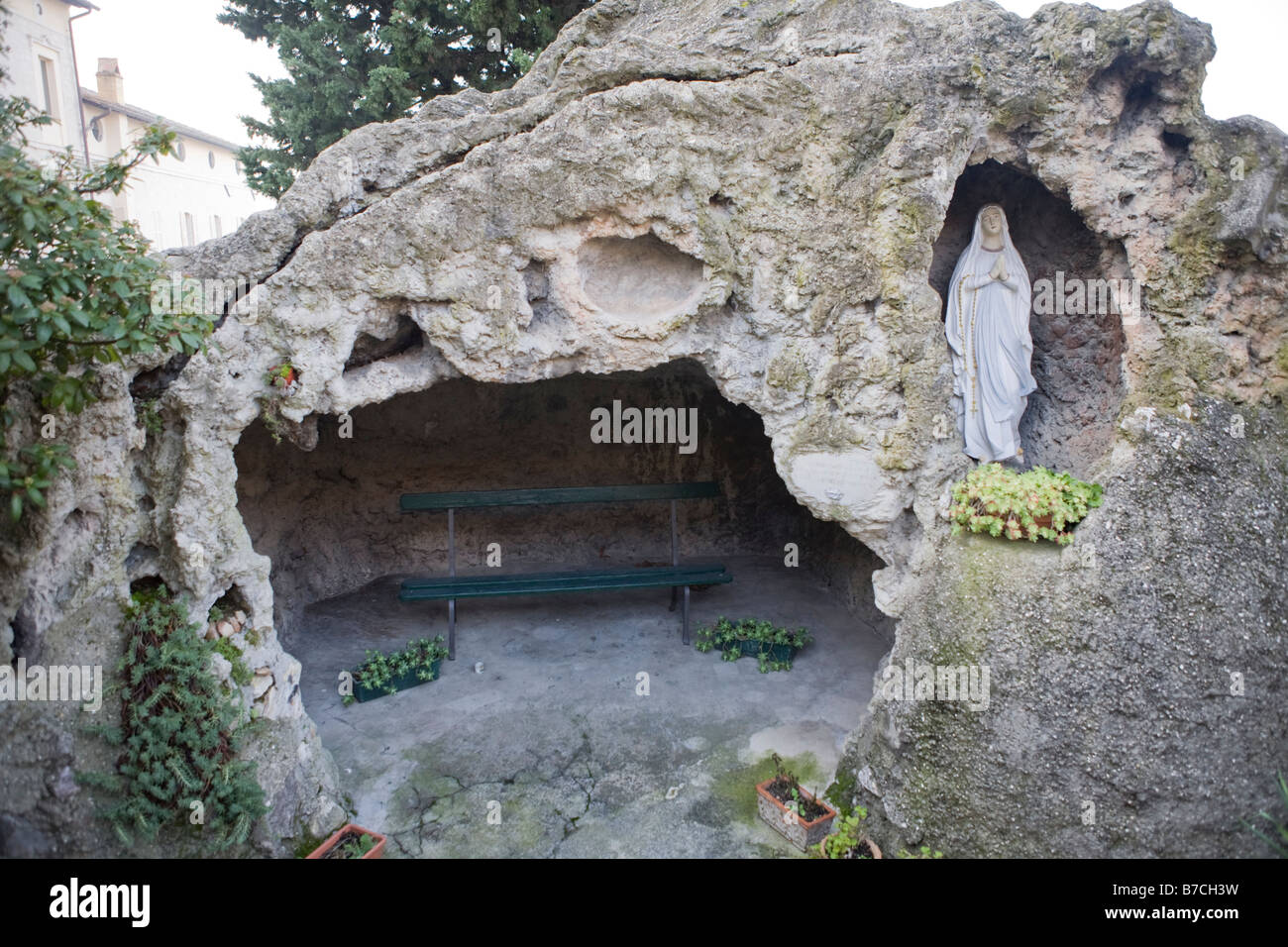 Grotto of the virgin mary hi-res stock photography and images - Alamy