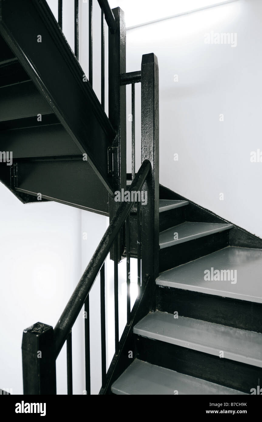 Steps down steps hi-res stock photography and images - Alamy