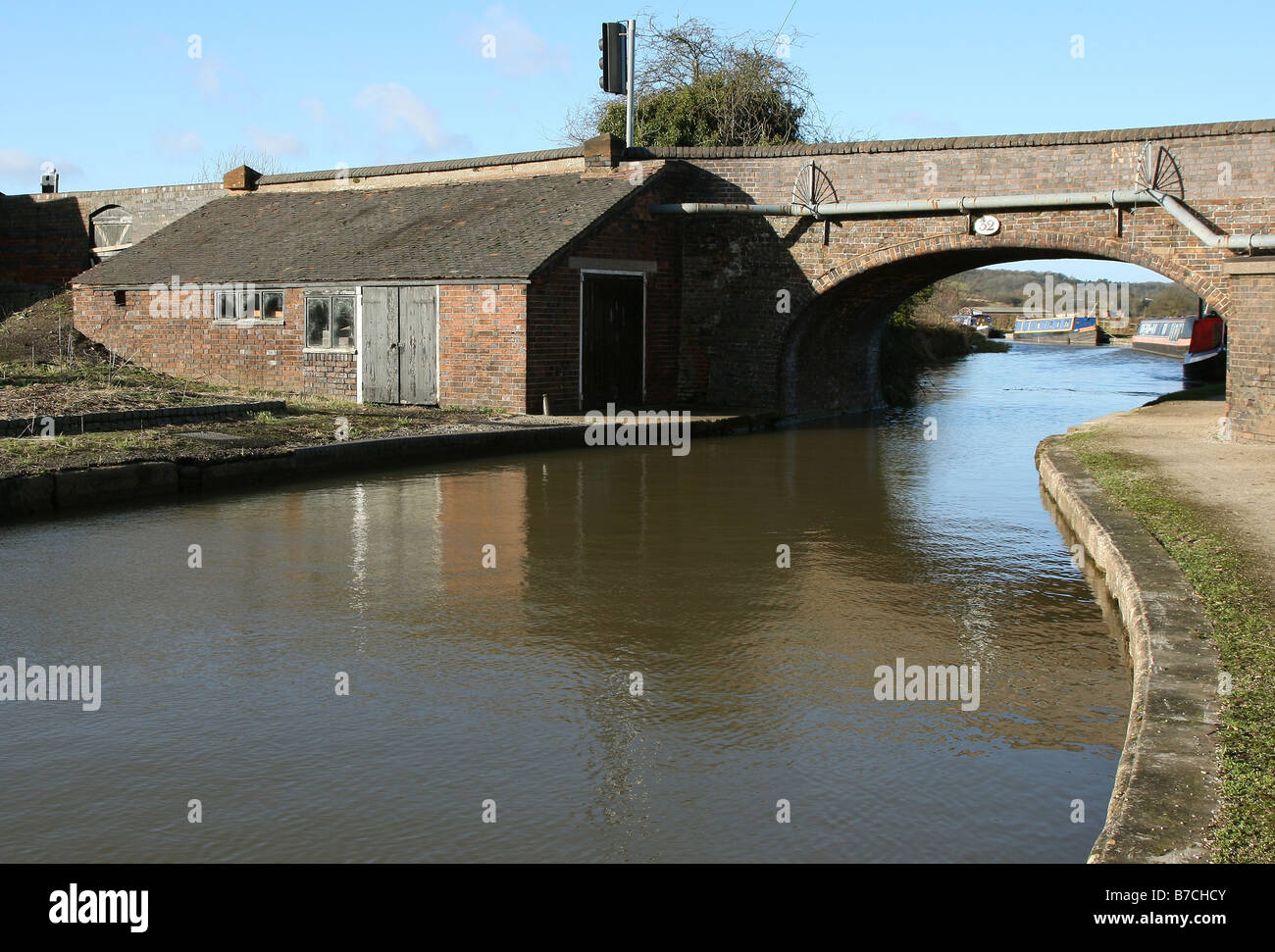 Nuneaton canal hi-res stock photography and images - Alamy
