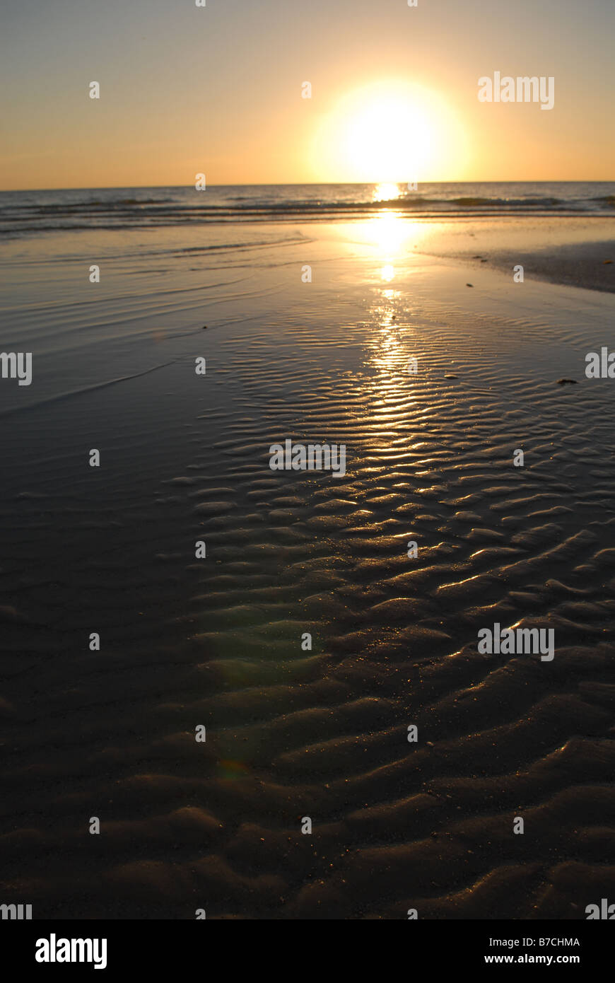 Sun reflection in the water Stock Photo - Alamy