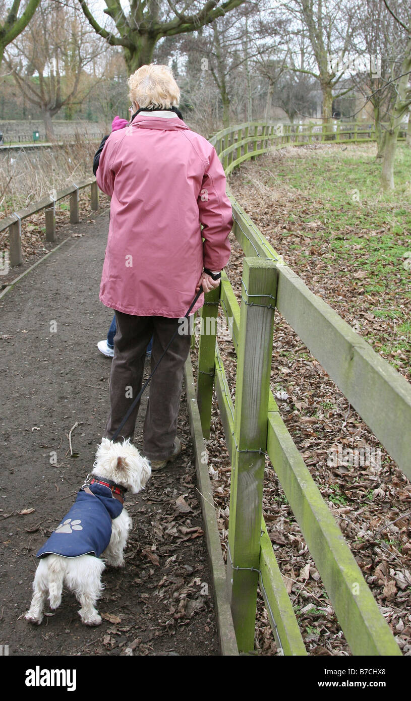 Tickhill village hi-res stock photography and images - Alamy