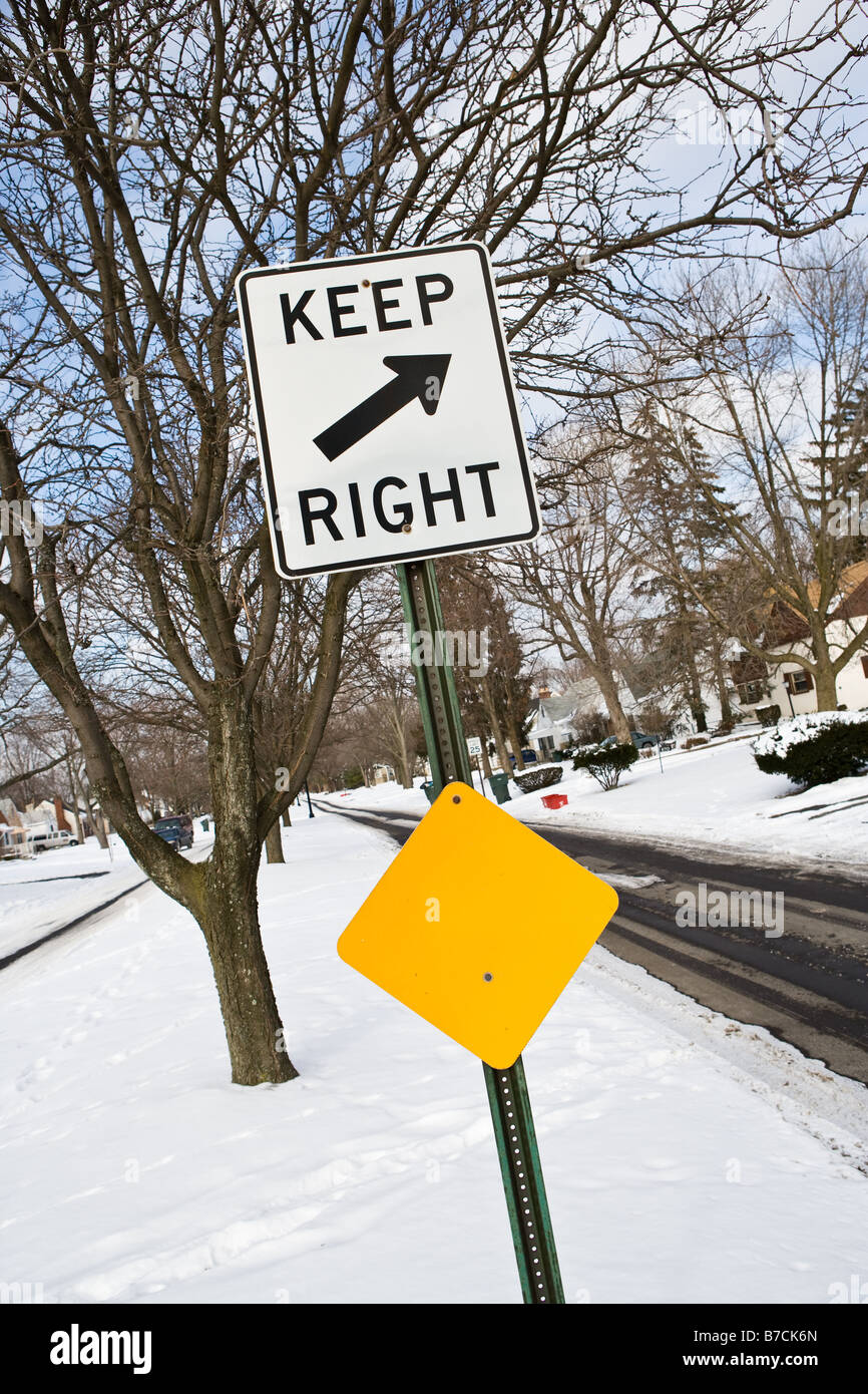Keep right sign hi-res stock photography and images - Alamy
