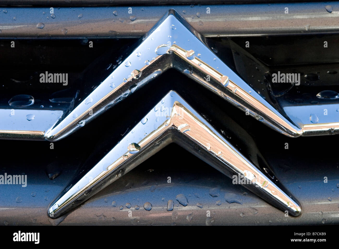 Citroen badge hi-res stock photography and images - Alamy