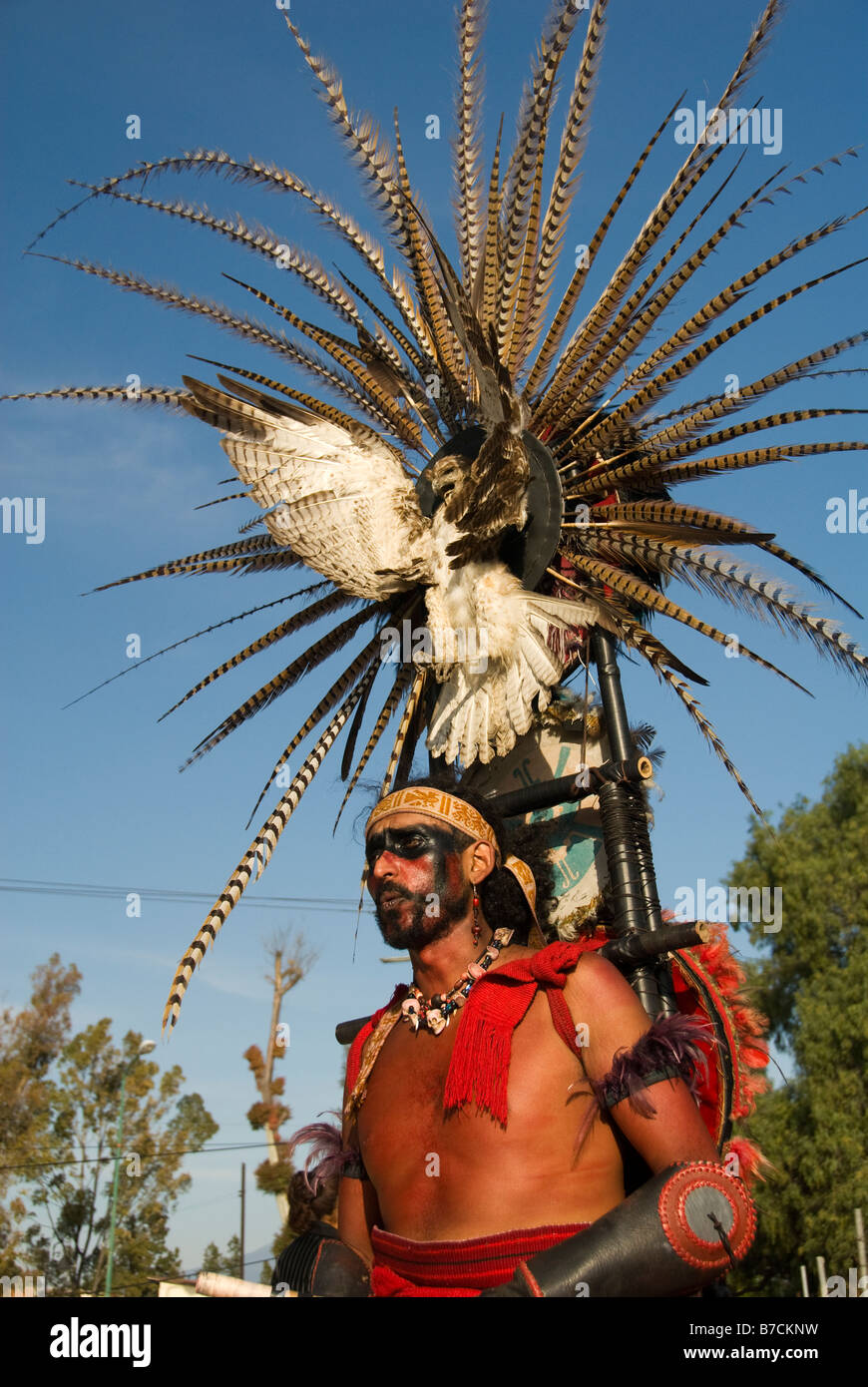 Aztec costume hi-res stock photography and images - Alamy