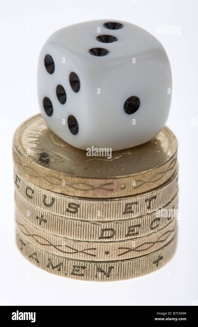 Old pound coins hi-res stock photography and images - Alamy